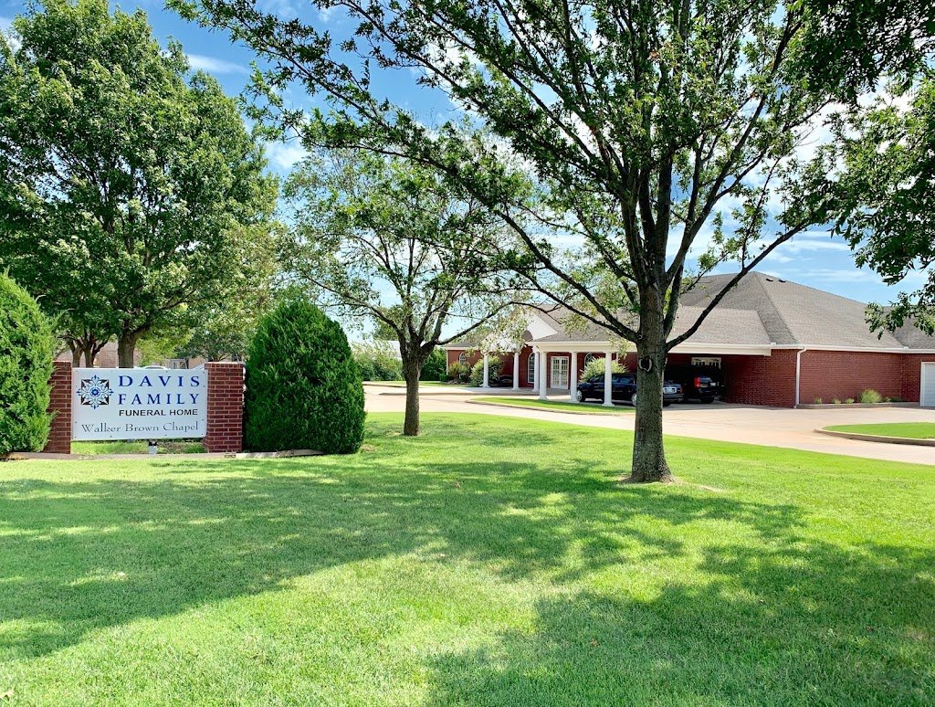 Davis Family Funeral Home & Crematory - Walker Brown & Dewey Chapels ...